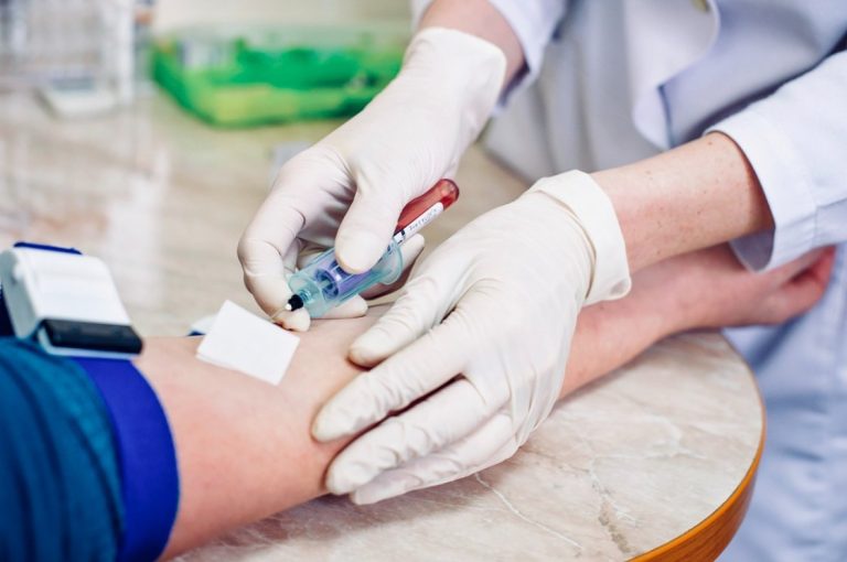 How To Spot Infection Indicators In A Blood Test?